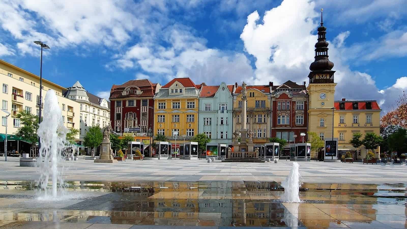 Opava - Drive & Listen